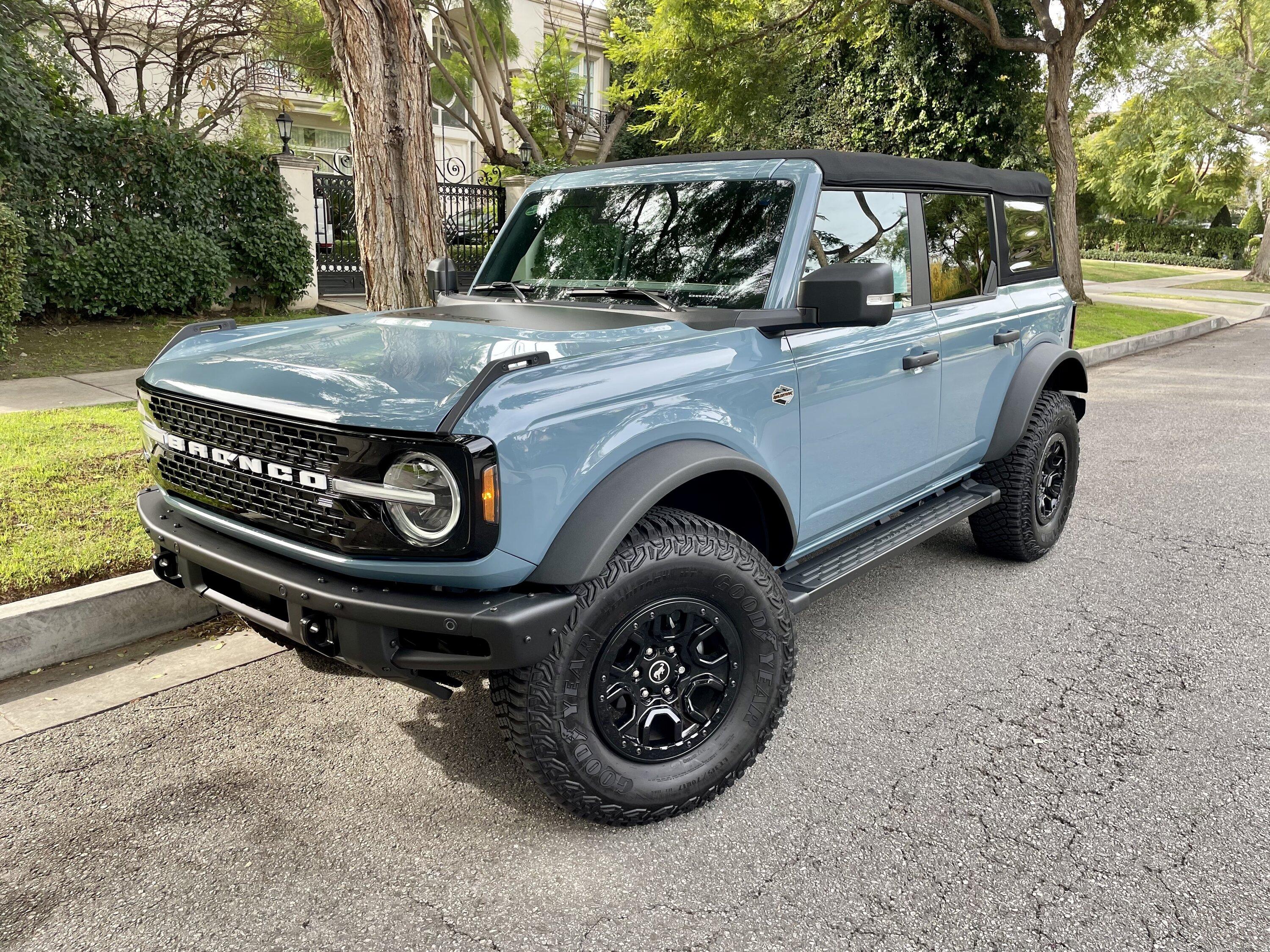 California - 2022 - Bronco Wildtrak 4 Door - Mint! 950 Miles - SoCal ...