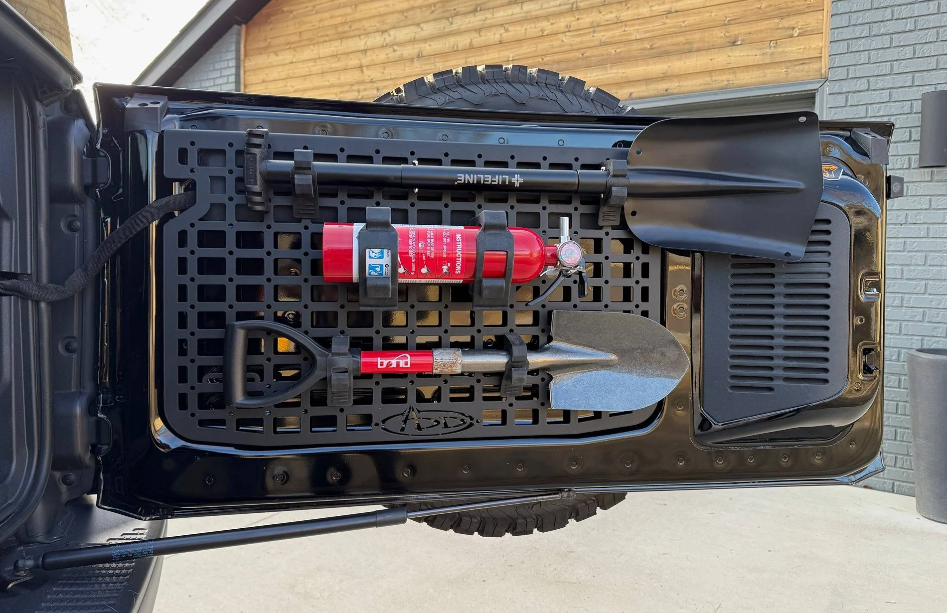 Fire Extinguisher Mounting in the Bronco - Show Your Installs | Page 13 ...