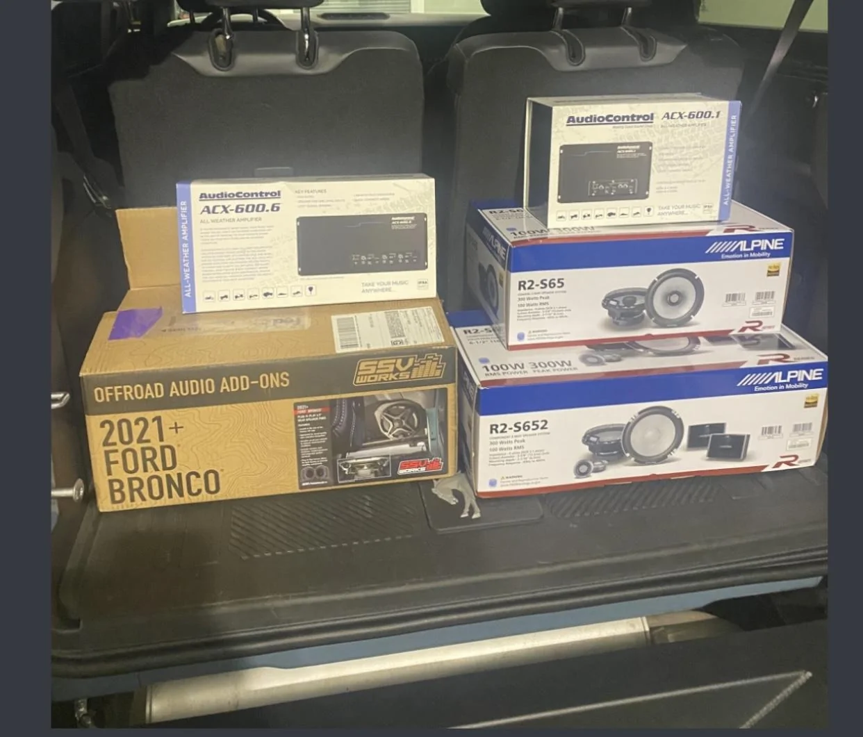 Infotainment 8 inch to 12 inch and sub delete fixed. | Bronco6G - 2021 ...