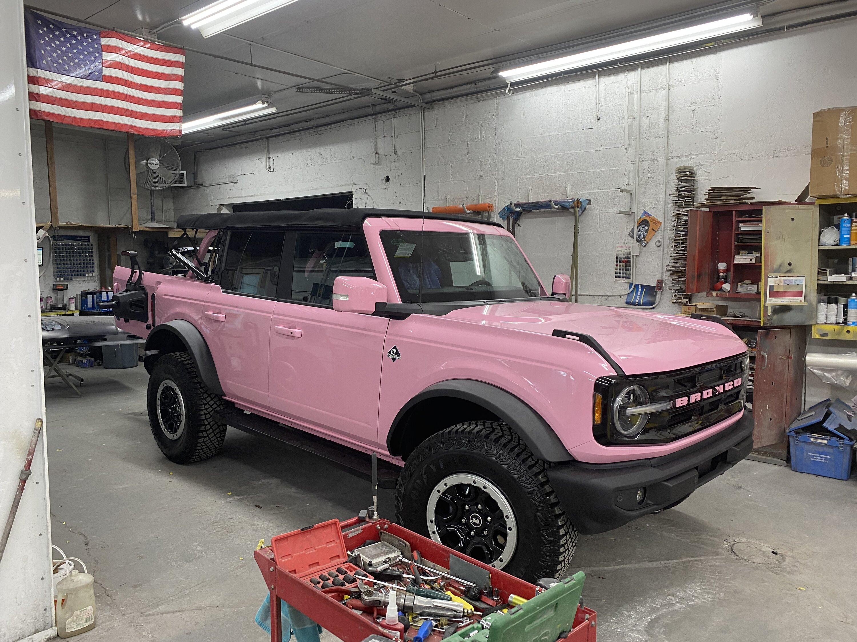 Alright.... Who wrapped a Bronco like a Barbie Jeep in AZ? | Bronco6G ...