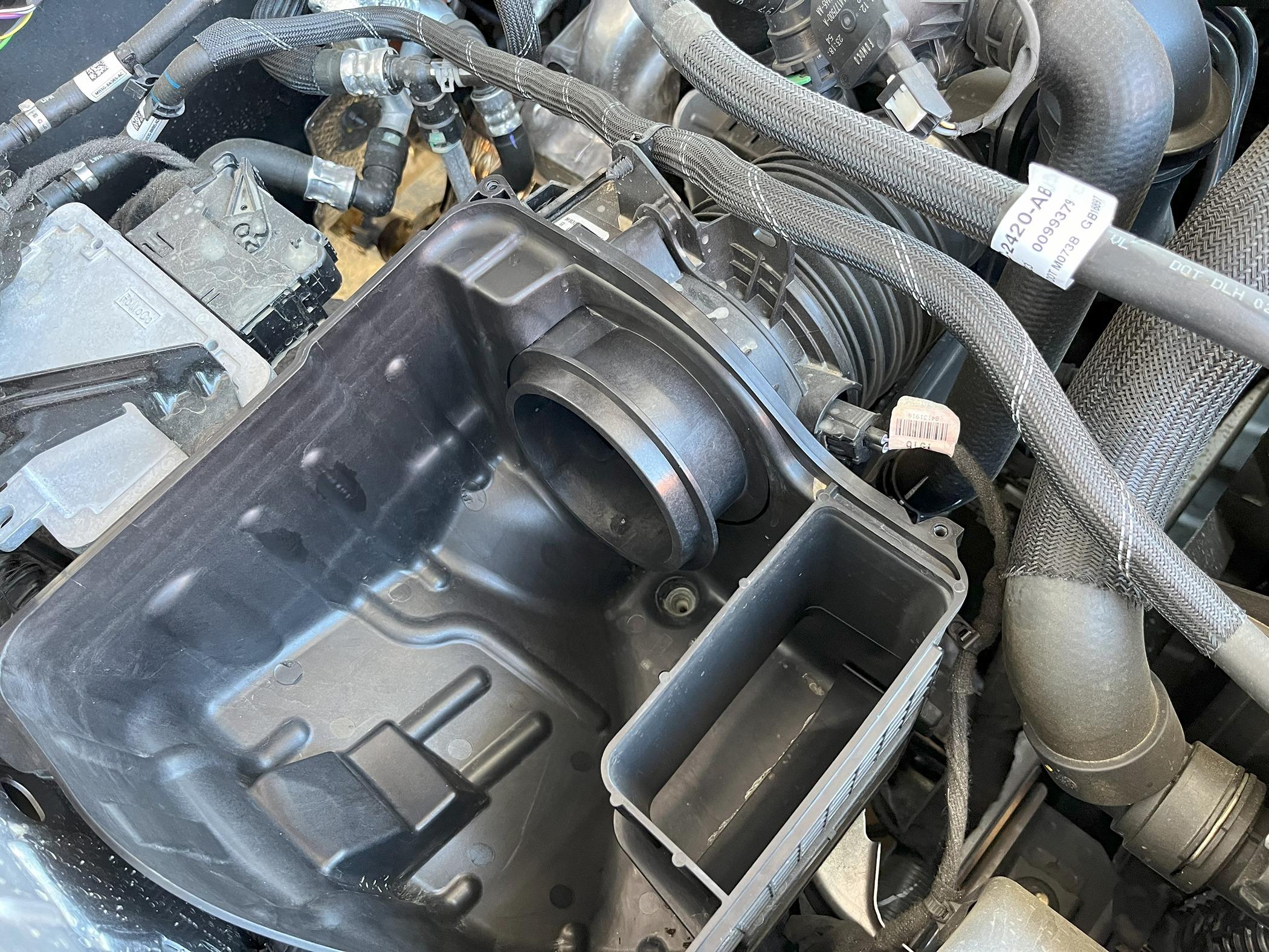 COBB Intake system airbox | Bronco6G - 2021+ Ford Bronco & Bronco ...