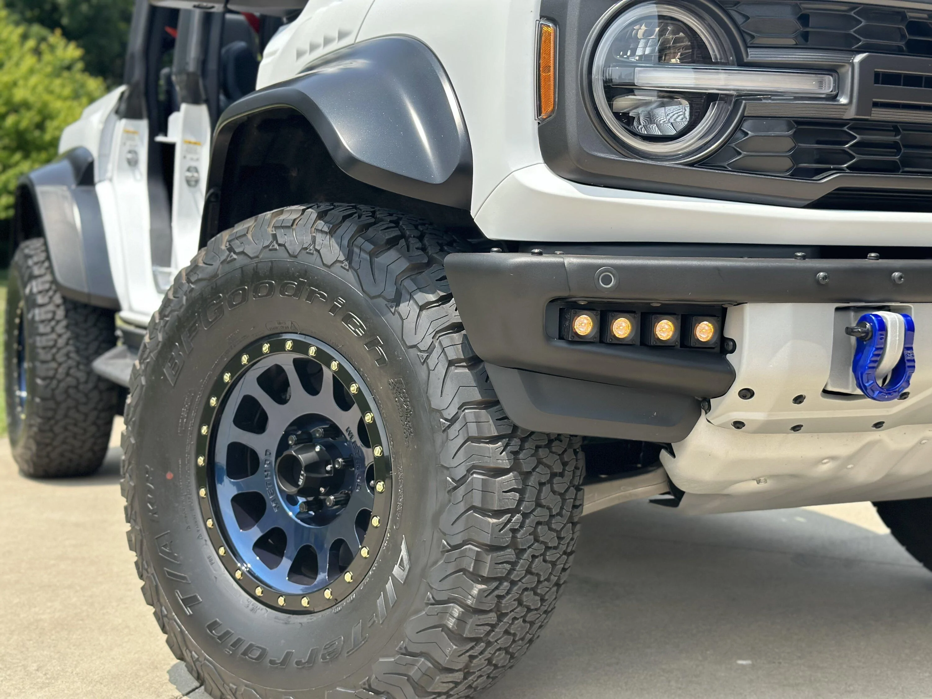 OXFORD WHITE Bronco RAPTOR Photos Thread | Page 3 | Bronco6G - 2021 ...