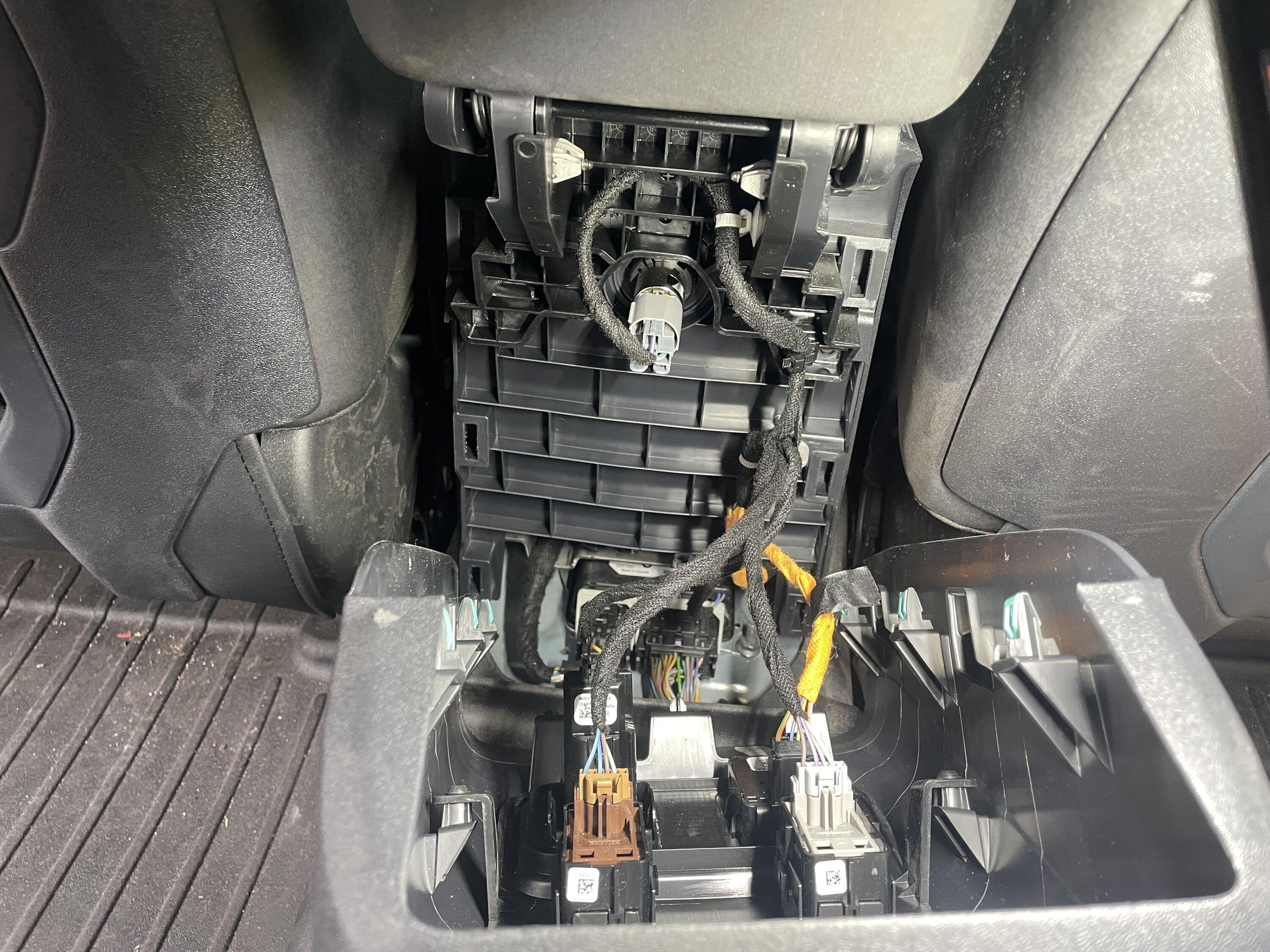 Center Armrest Console - Replacing cig lighter w/ USB-C outlet ...