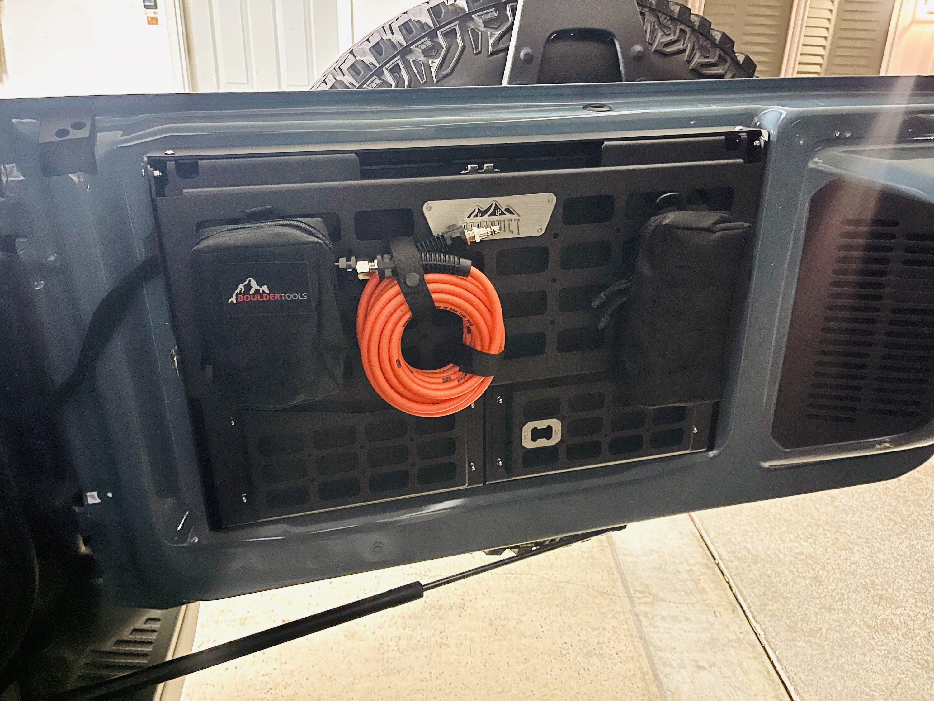 Broaddict Tailgate table | Bronco6G - 2021+ Ford Bronco & Bronco Raptor ...