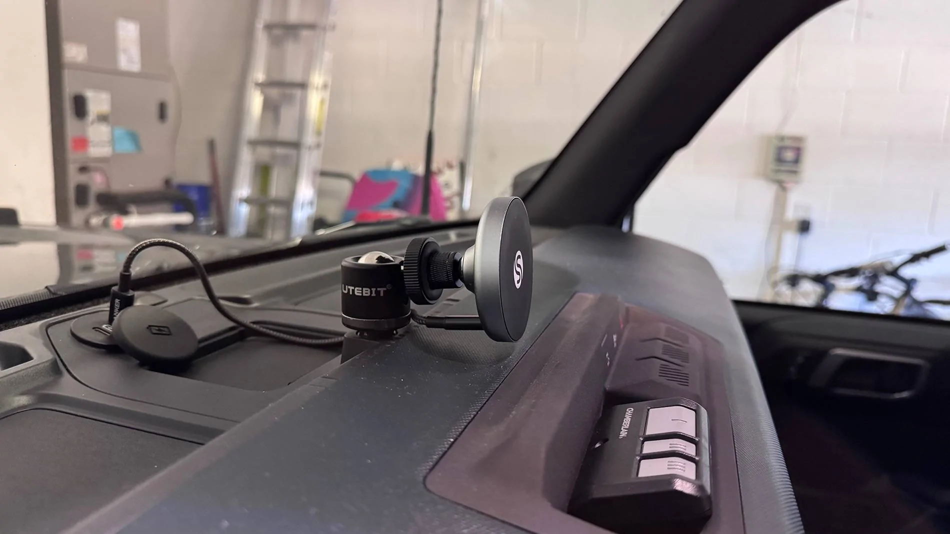 iPhone MagSafe Accessory Mount With Charging Off Road Proof | Bronco6G ...