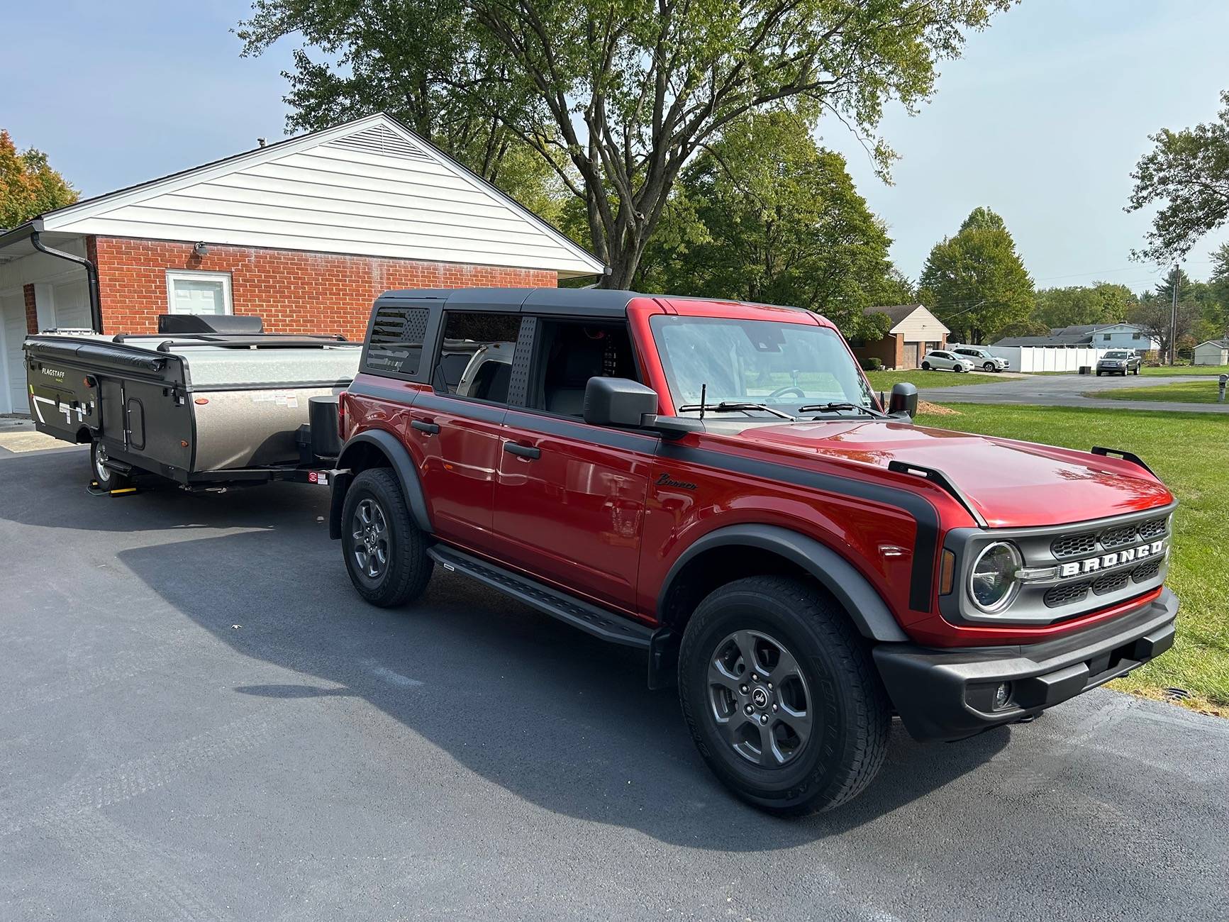 Trailer tow hitch and brake controller installed | Bronco6G - 2021 ...