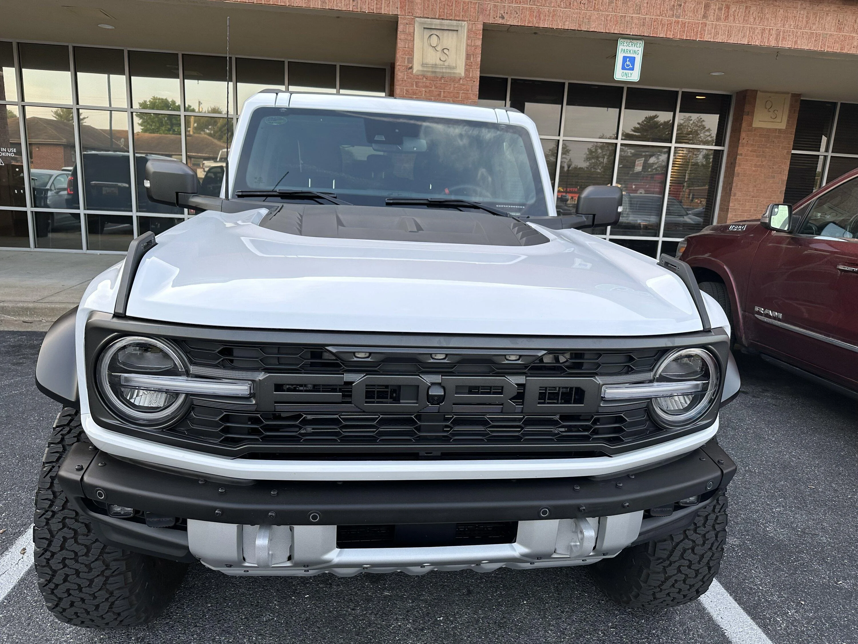 OXFORD WHITE Bronco RAPTOR Photos Thread | Page 2 | Bronco6G - 2021 ...
