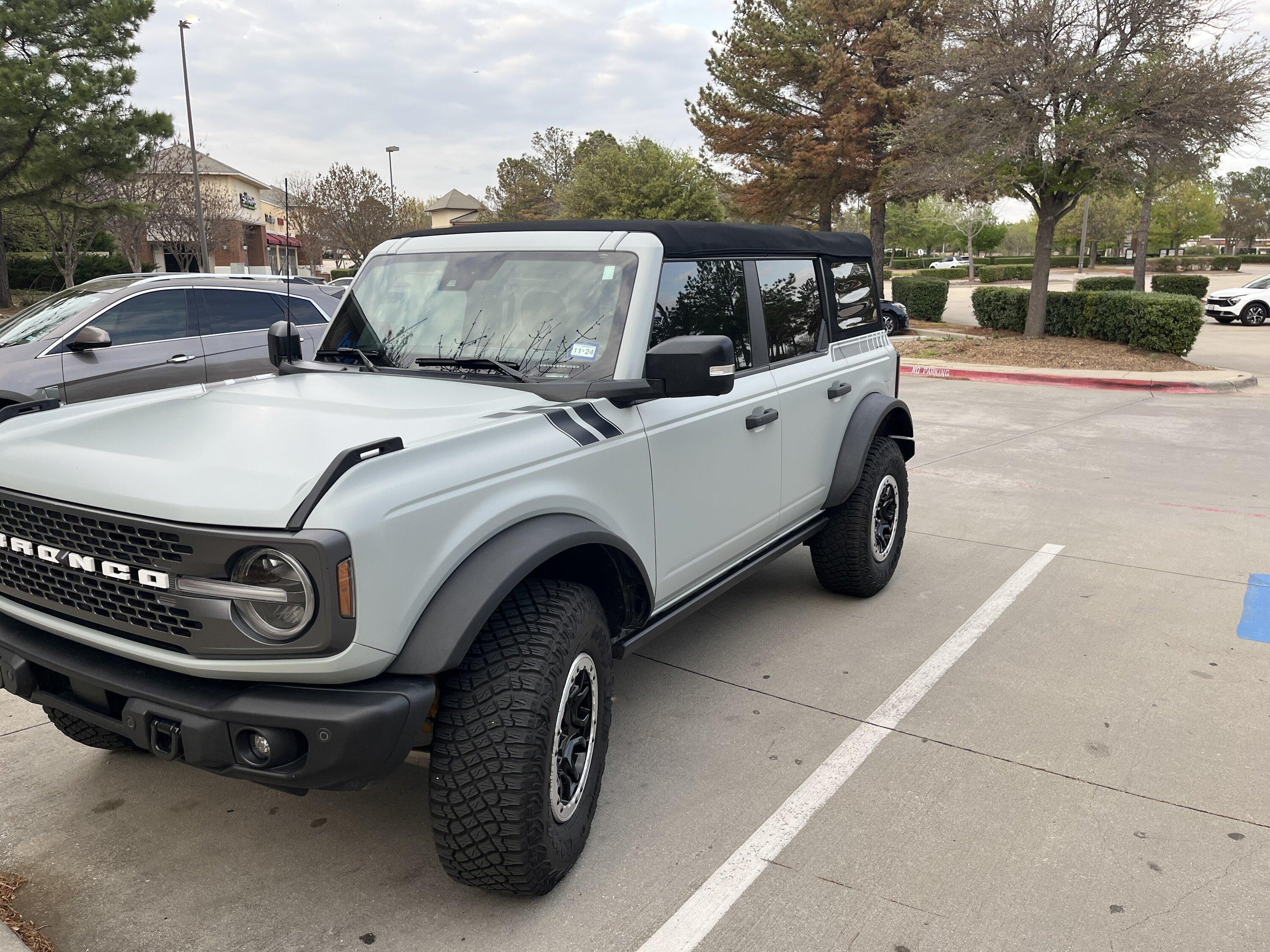 Put any cool / unique vinyl decals on your Bronco? Let's see them ...