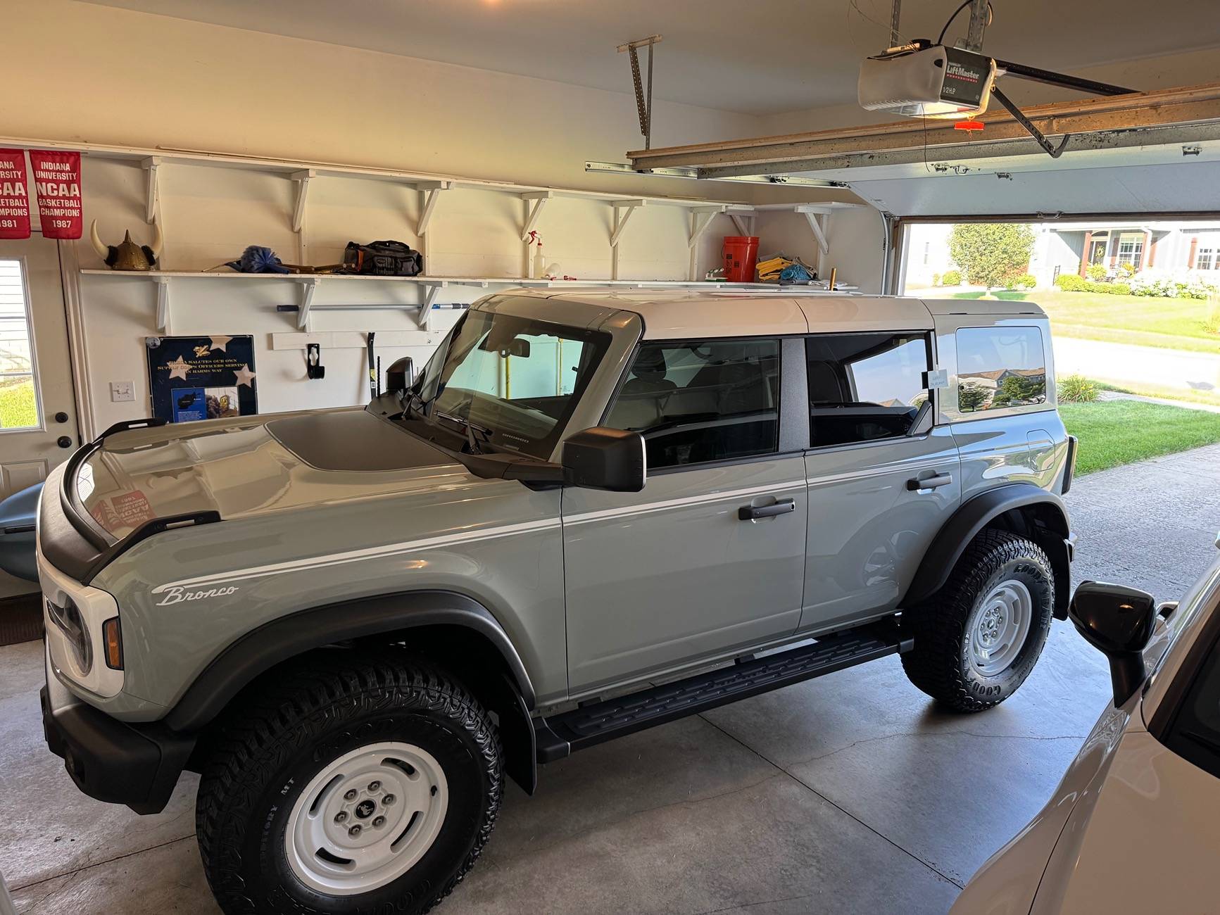 Ohio - $5,500 OBO. Like new OEM white Painted Modular Heritage Edition ...