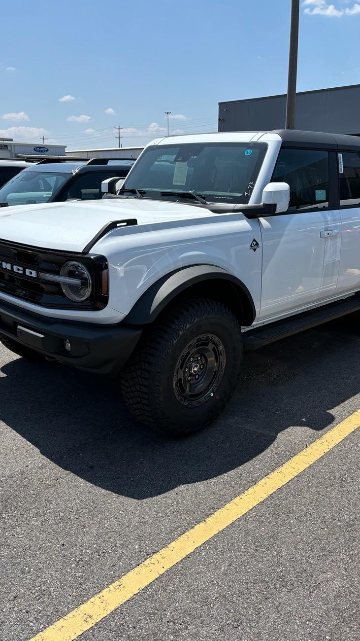 2025 Bronco Outer Banks Sas with Everglades wheels? | Bronco6G - 2021 ...