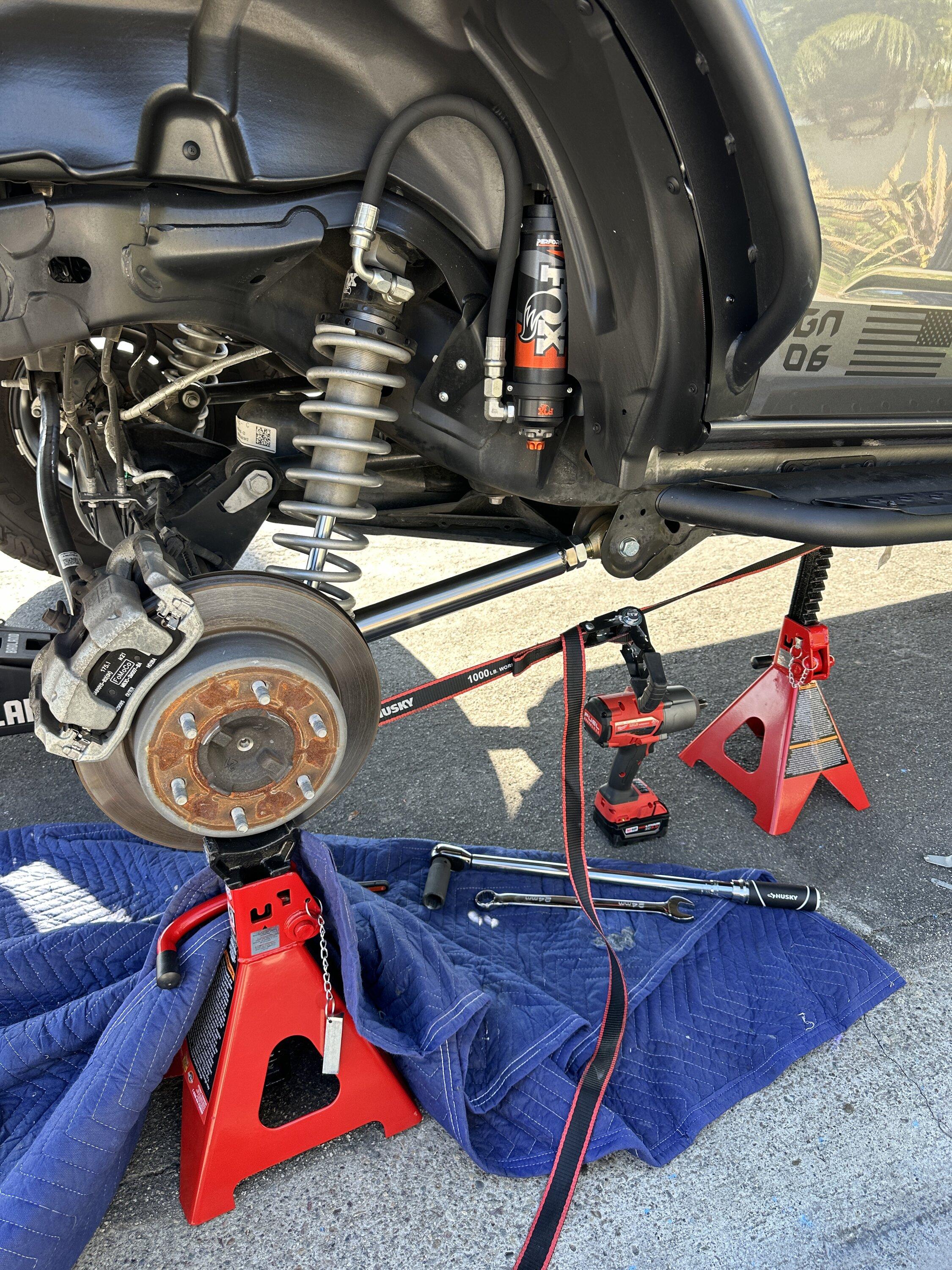 APG Adjustable Lower Links installed | Bronco6G - 2021+ Ford Bronco ...