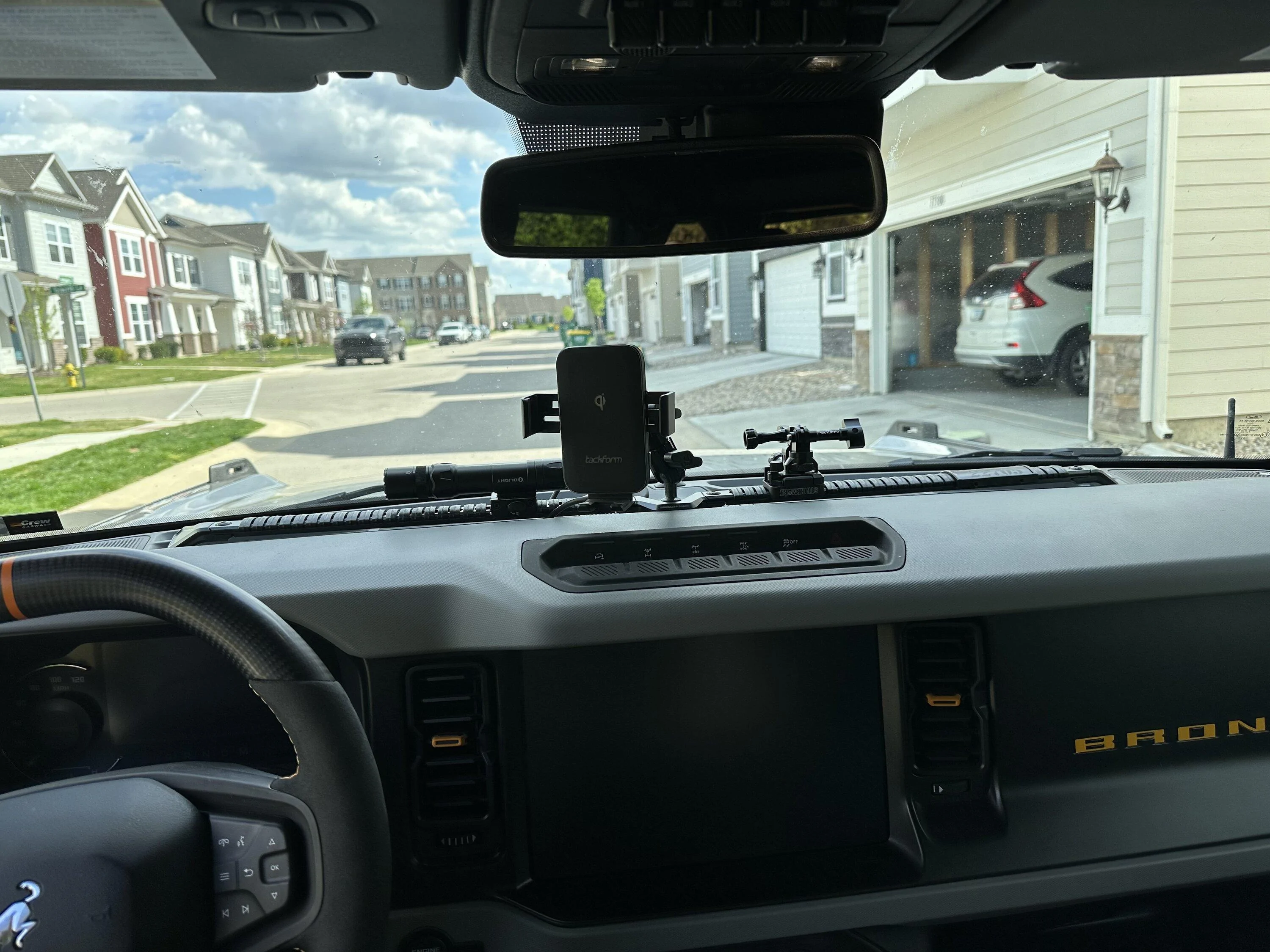 Best Phone mount to use in Dash provided "receptacle"? | Bronco6G ...
