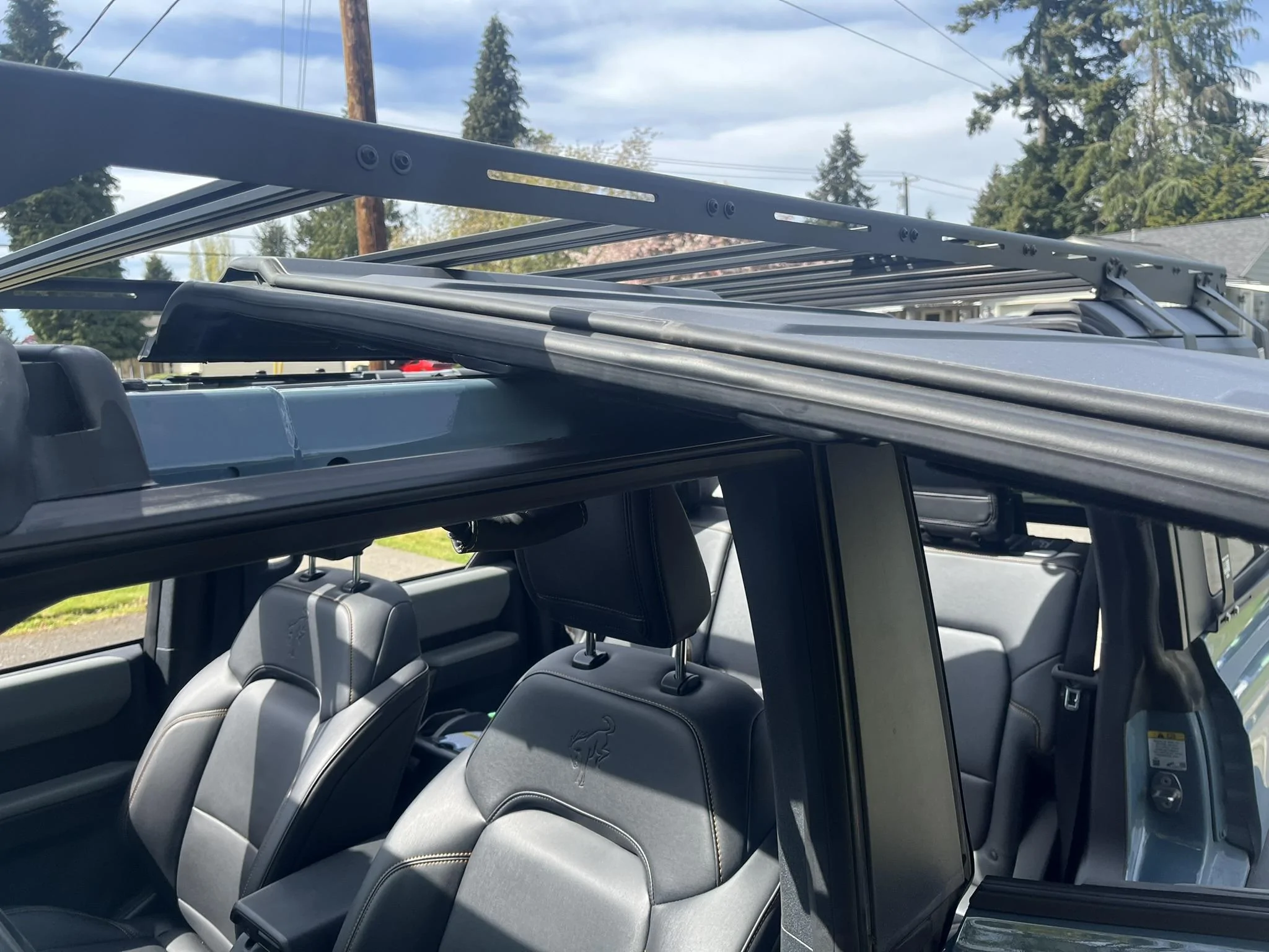 Trailrax roof rack perfectly stores the rear panel! | Bronco6G - 2021 ...
