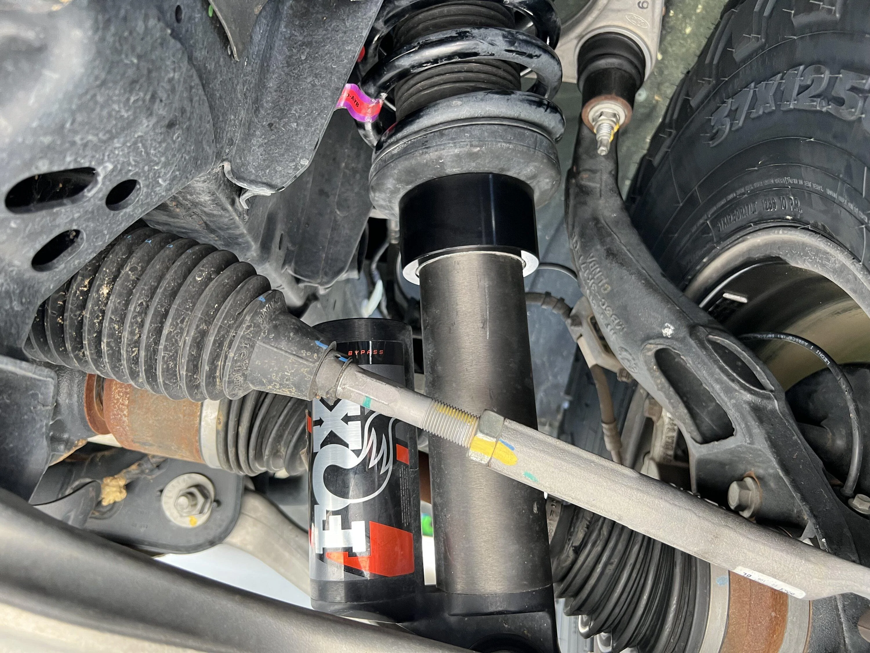 HOSS 3.0 SVC Perch Collar for 37’s installed results | Bronco6G - 2021 ...