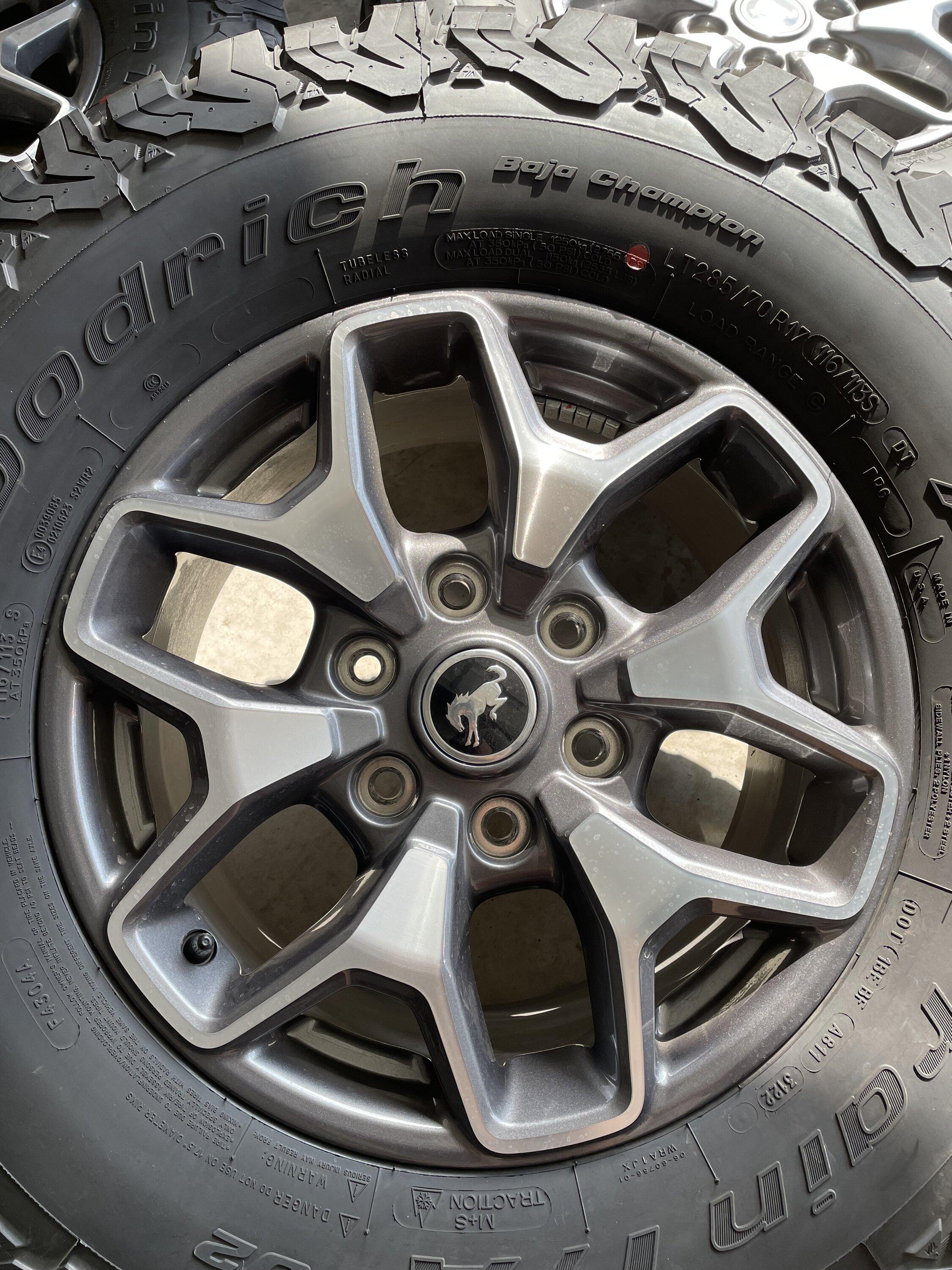 Texas - (5) Bronco Badlands LT285 70 R17 BFGoodrich K02 with TPMS ...