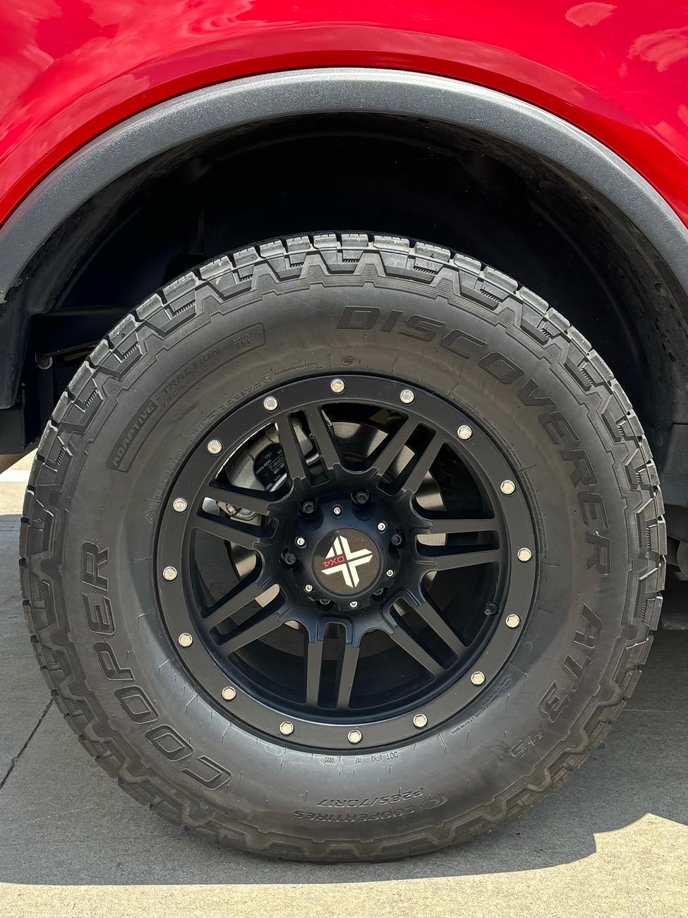Set of 4 Cooper Discoverer AT3s P285/70R17s DX4 Wheels/lugs 18mos / 14k ...