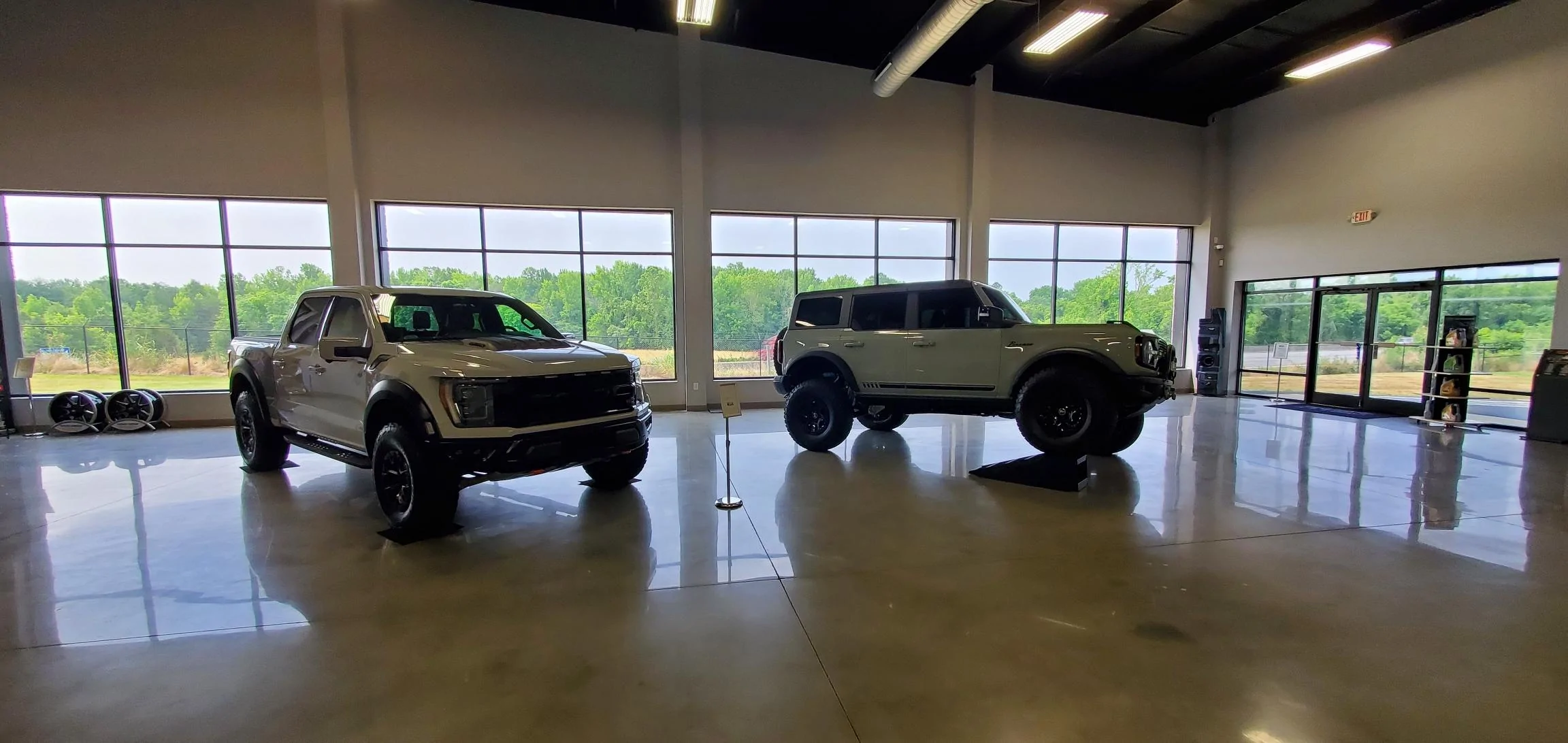 Rudy's First Edition Bronco with Baja Kits Prerunner Suspension ...