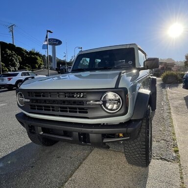 Tire-mounted ski rack | Bronco6G - 2021+ Ford Bronco & Bronco Raptor ...