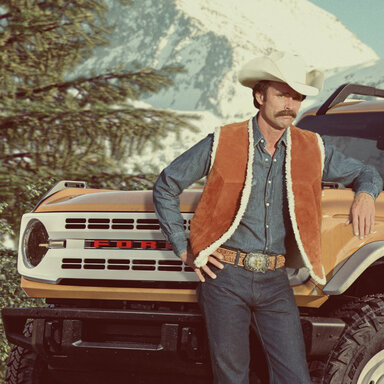 John Bronco Sells 2022 Bronco Heritage Edition! Previews in Yellowstone ...