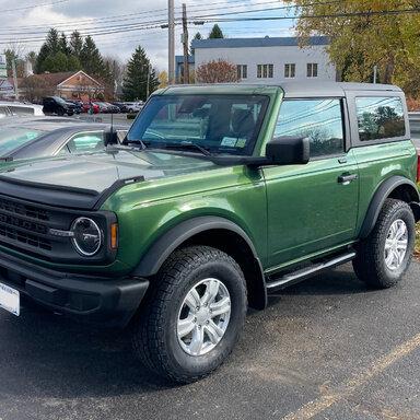 Hitch ski rack made for a 1up bike rack | Bronco6G - 2021+ Ford Bronco ...