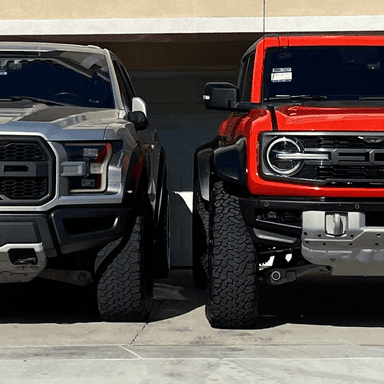 Bronco Raptor vs F-150 Raptor size comparison -- side-by-side pics ...