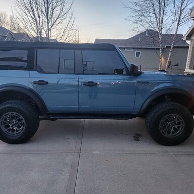 RTR Tech 6 17x9 0 offset wheels installed | Bronco6G - 2021+ Ford ...
