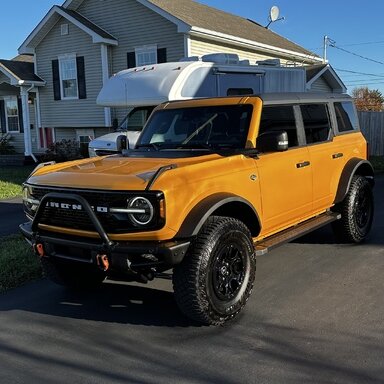 Azure Gray Metallic 2023 Bronco (w/ new rock rails design) -- first ...