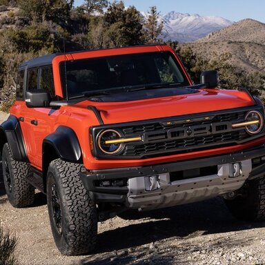 🌶 My Bronco Raptor (Hot Pepper Red) arrived at dealer today (9/3 ...