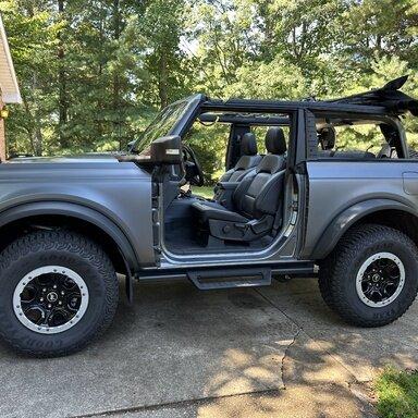 Side steps for OEM rock rails | Bronco6G - 2021+ Ford Bronco & Bronco ...