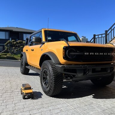 Alien sunshade | Bronco6G - 2021+ Ford Bronco & Bronco Raptor Forum ...