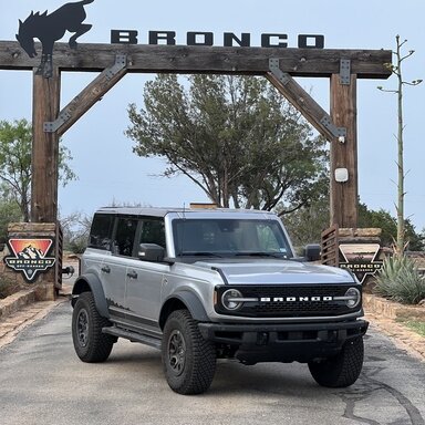 Bronco Raptor Black Appearance Package w/ Painted Hardtop Debuts Under ...