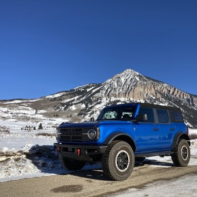 Spotted: Sasquatch Broncos vs Modified Jeep Wrangler Rubicon and ...