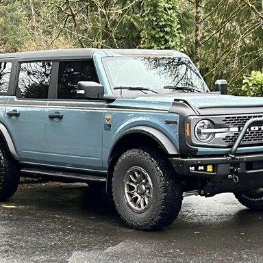 Any pictures out there of a 4 door Velocity Blue Bronco with Roush ...