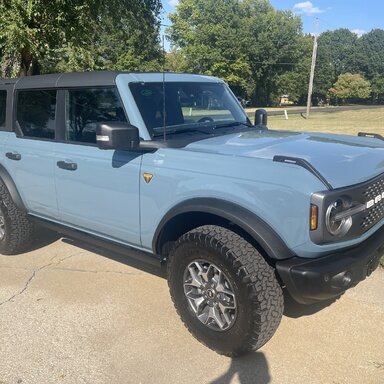 Introducing the Upgraded Mabett Ford Bronco Wireless Charging Pad ...