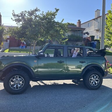 Has anyone tried the Bronco roll up tool kit? | Bronco6G - 2021+ Ford ...