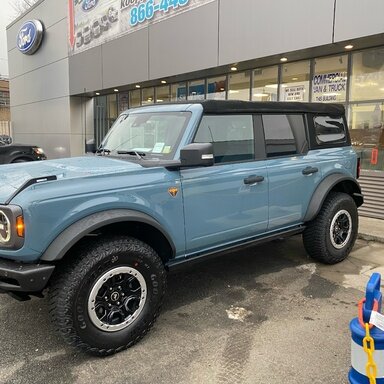 Fallen wiring in footwell - standard transmission | Bronco6G - 2021 ...