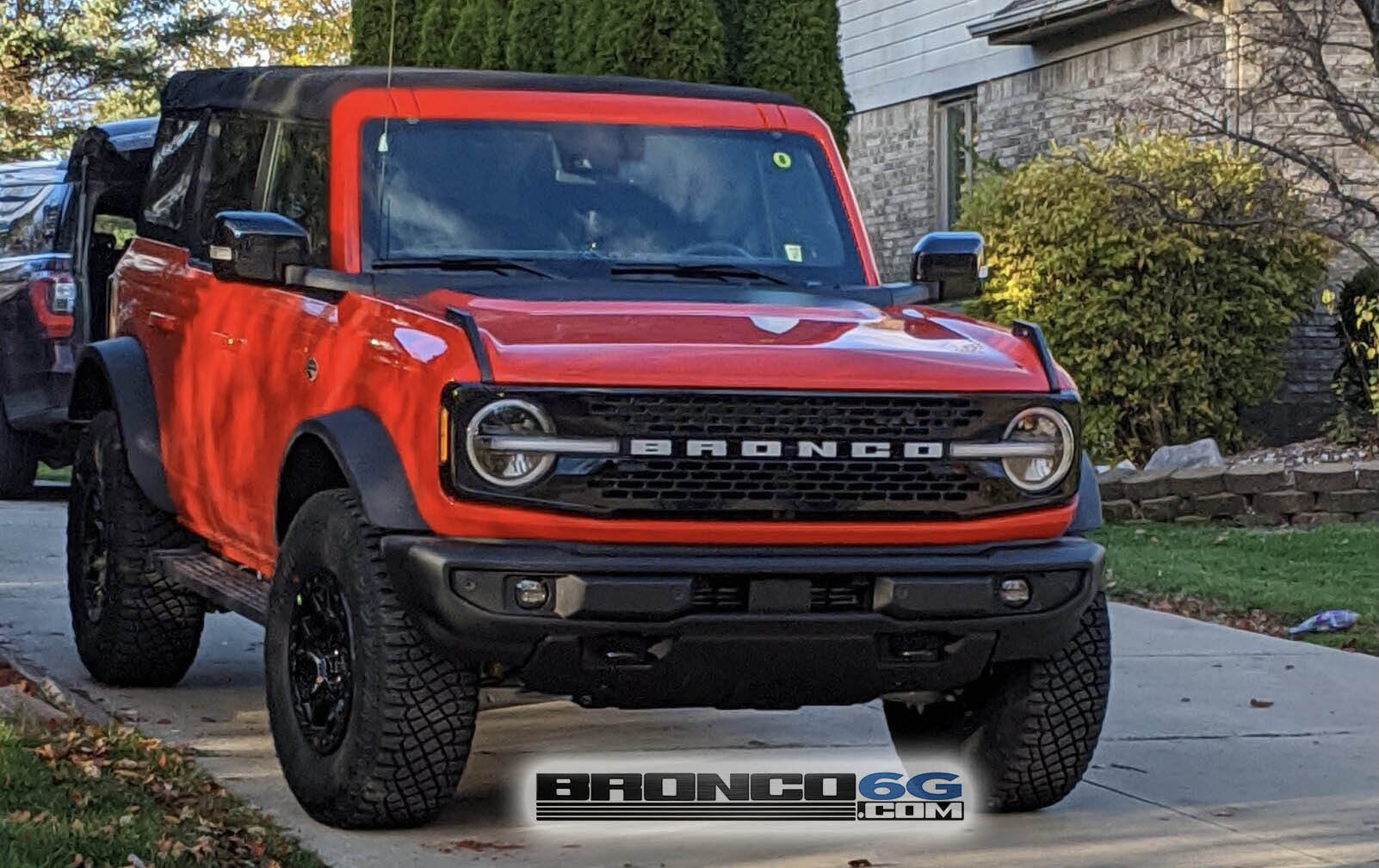 Race Red 4-Door Wildtrak Soft Top [Updated With Hood Decal & Interior ...