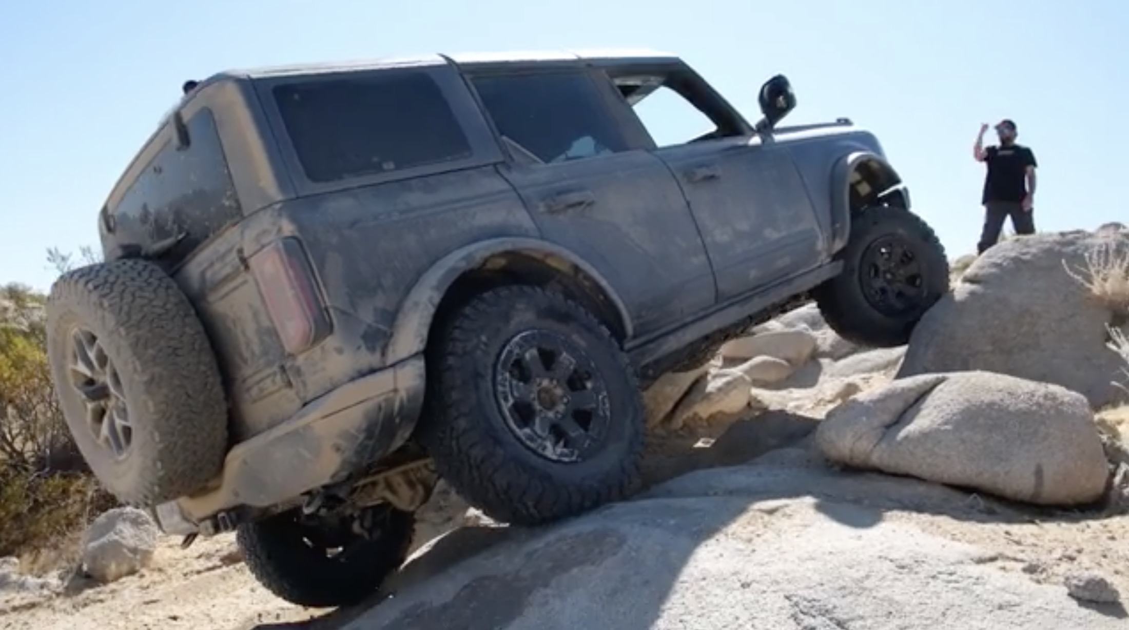 Manual Bronco rock crawling by Vaughn Gittin Jr | Bronco6G - 2021+ Ford ...