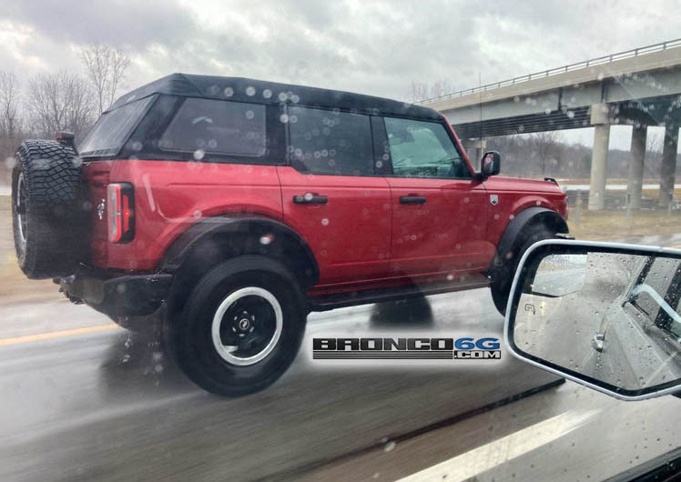 Fastback Soft Top spotted on 2021 Bronco! | Bronco6G - 2021+ Ford ...