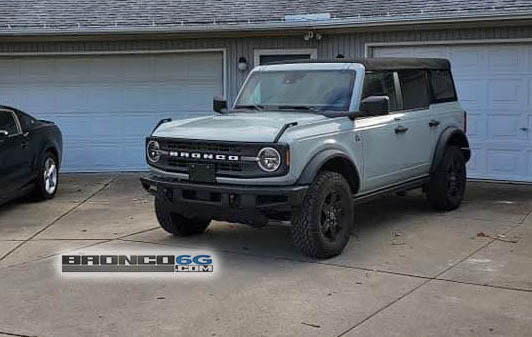 Bronco spotted with possible front license plate placement (pics ...