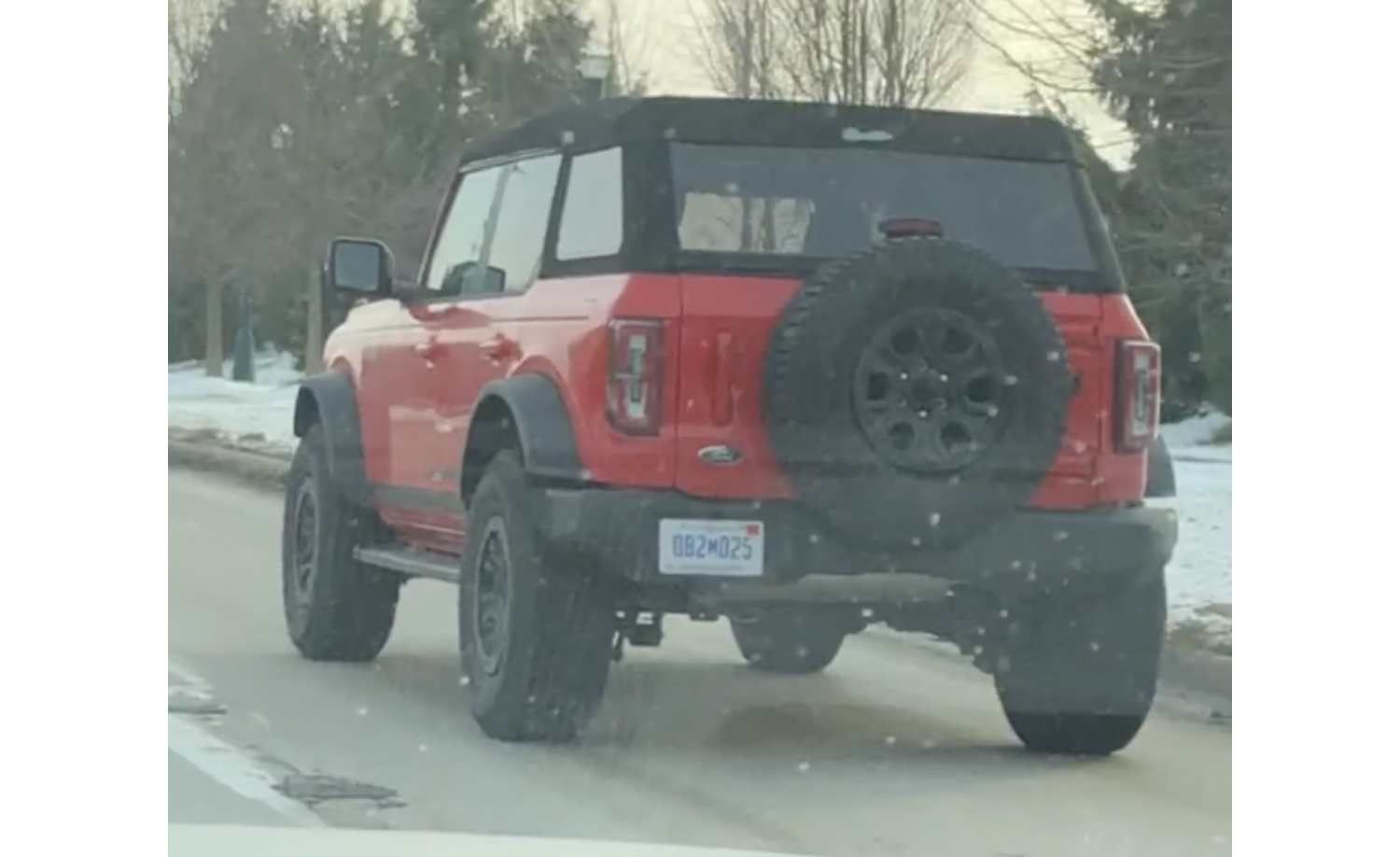 Fastback Top on Race Red Wildtrak spotted on video | Bronco6G - 2021 ...