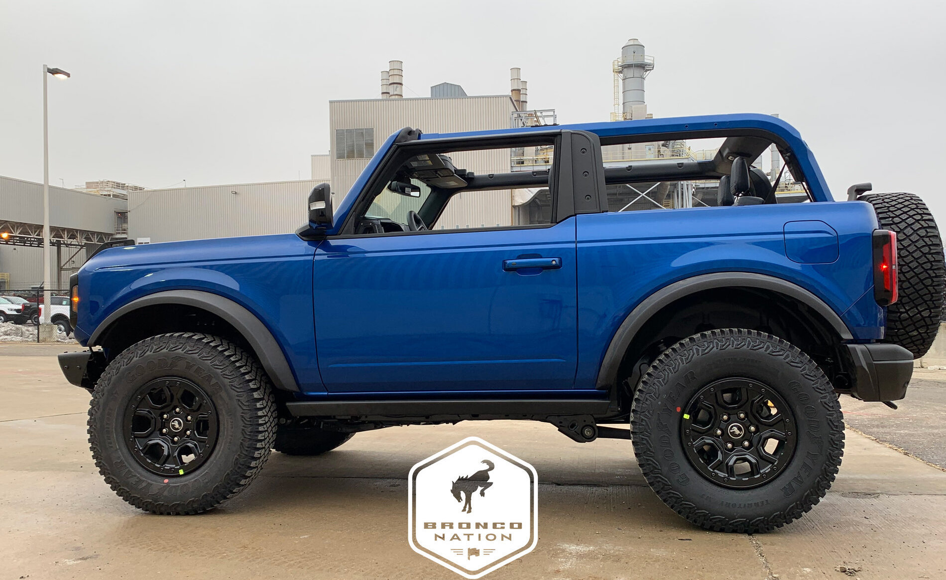 First Edition Bronco in Lightning Blue! w/ Navy Pier interior ...