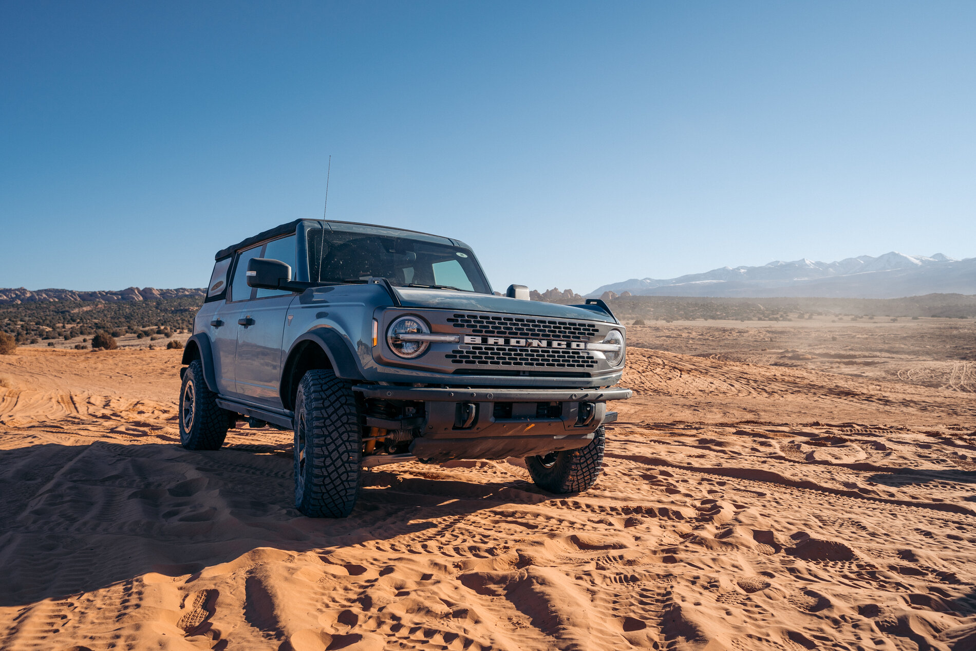 My Moab Bronco ride review and detailed 33" vs 35" tires ride ...