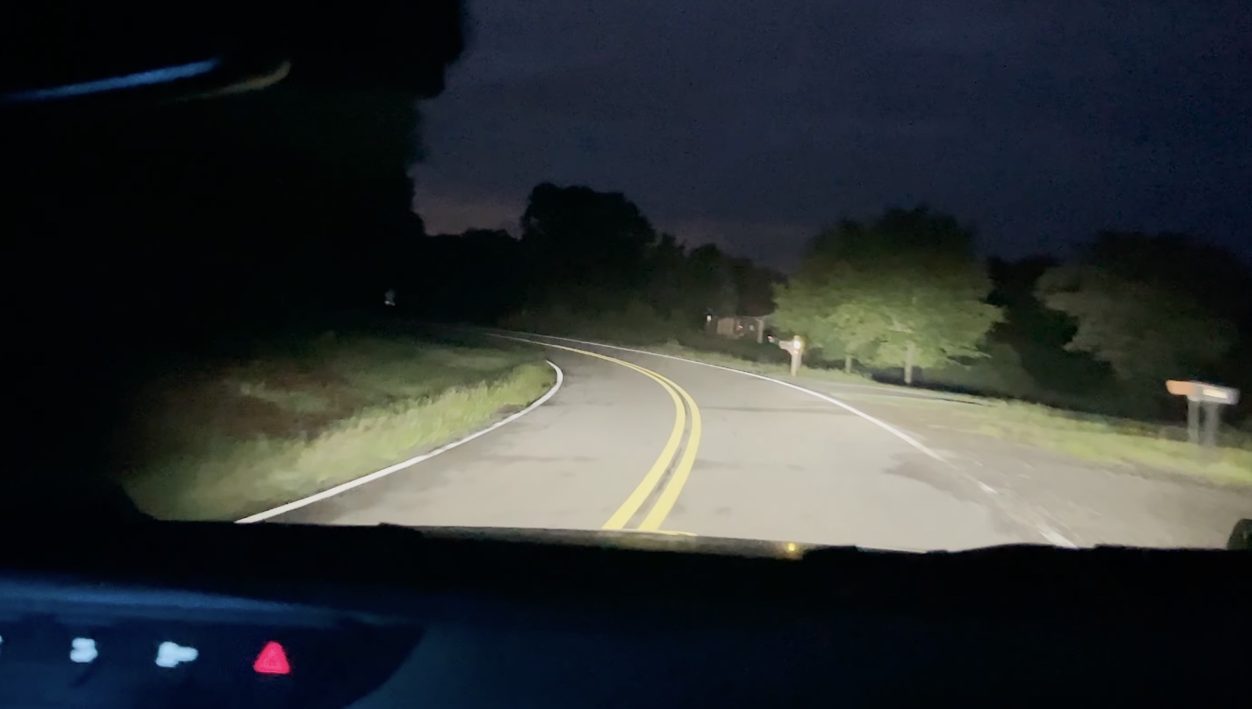 2021 Bronco headlights are VERY GOOD! Video look at high beams and low ...