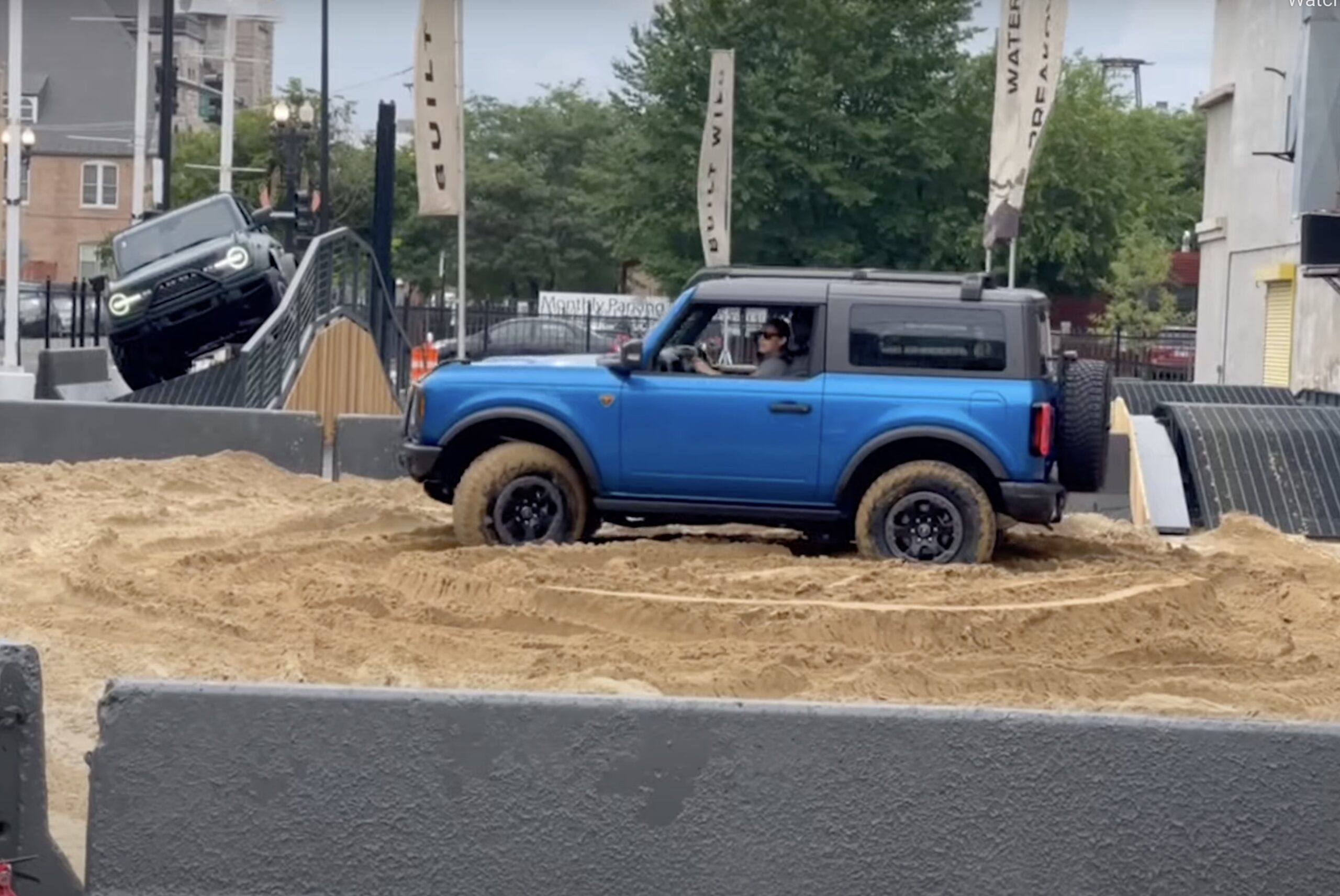 Some 2 Door Bronco action: crawling on Chicago Auto Show track ...