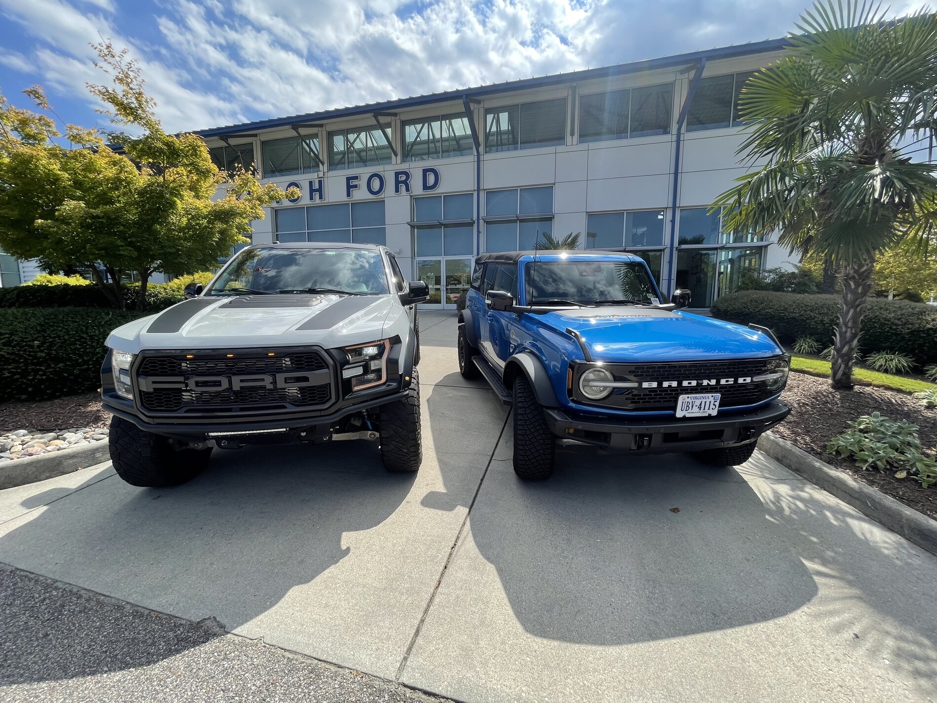 Bronco Wildtrak VS F150 Raptor Comparison with Photos | Bronco6G - 2021 ...