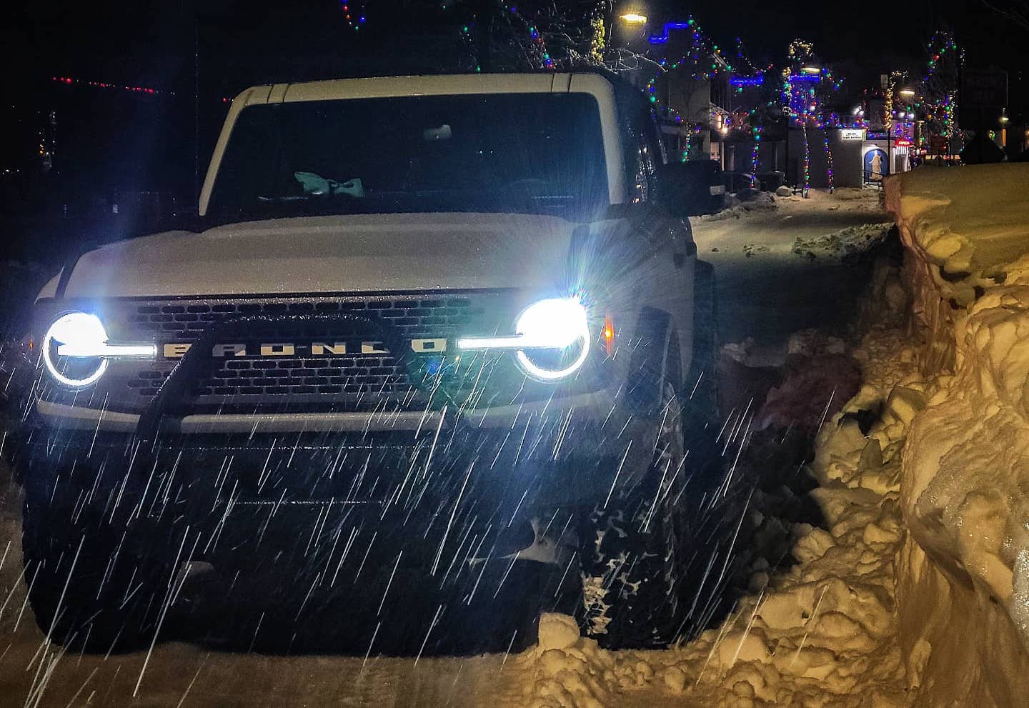 My first 24hrs: snow storm, freezing rain and a bit of snow inside ...