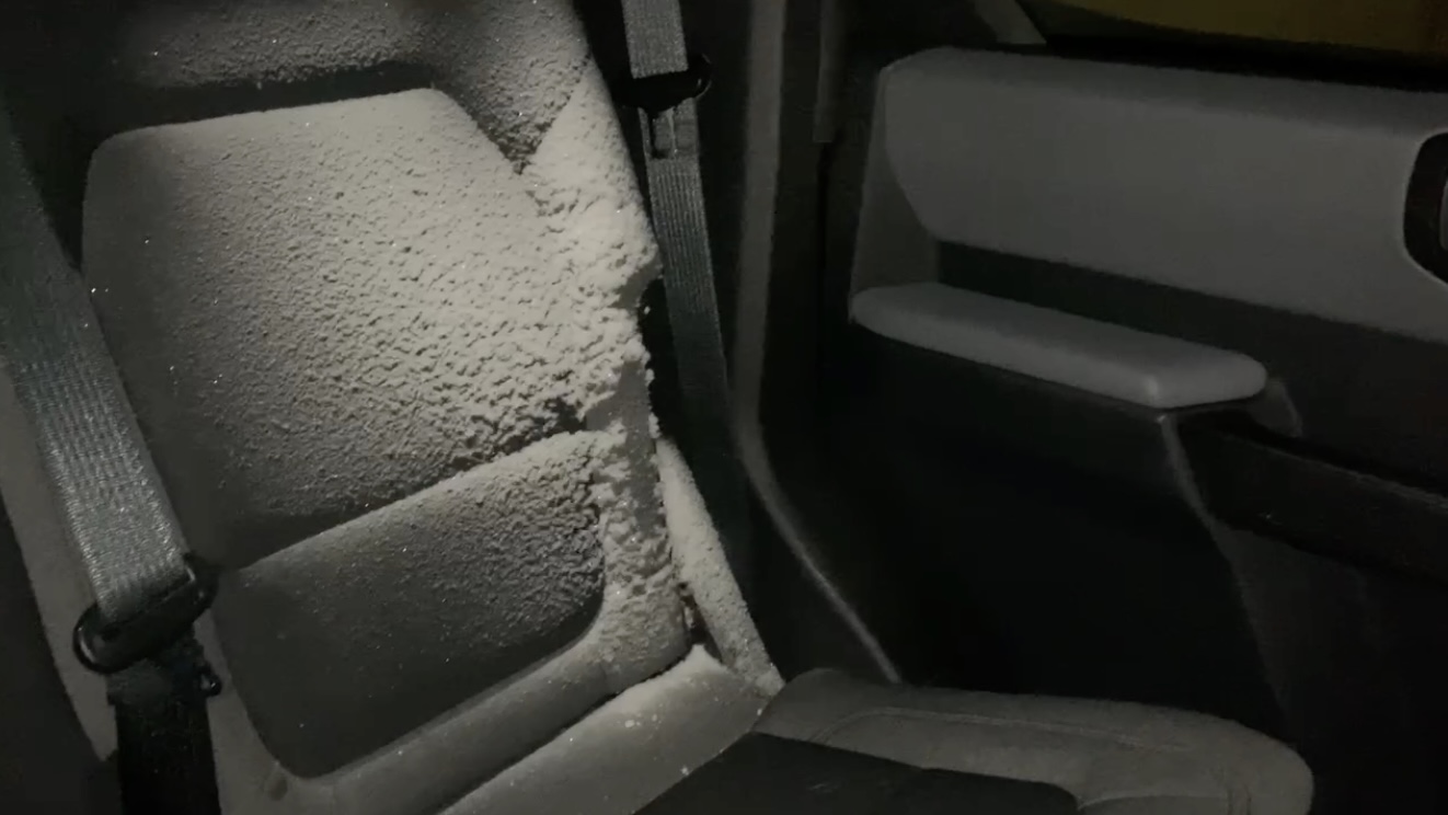 Video: Snow intrusion into my soft top Bronco interior during blizzard ...