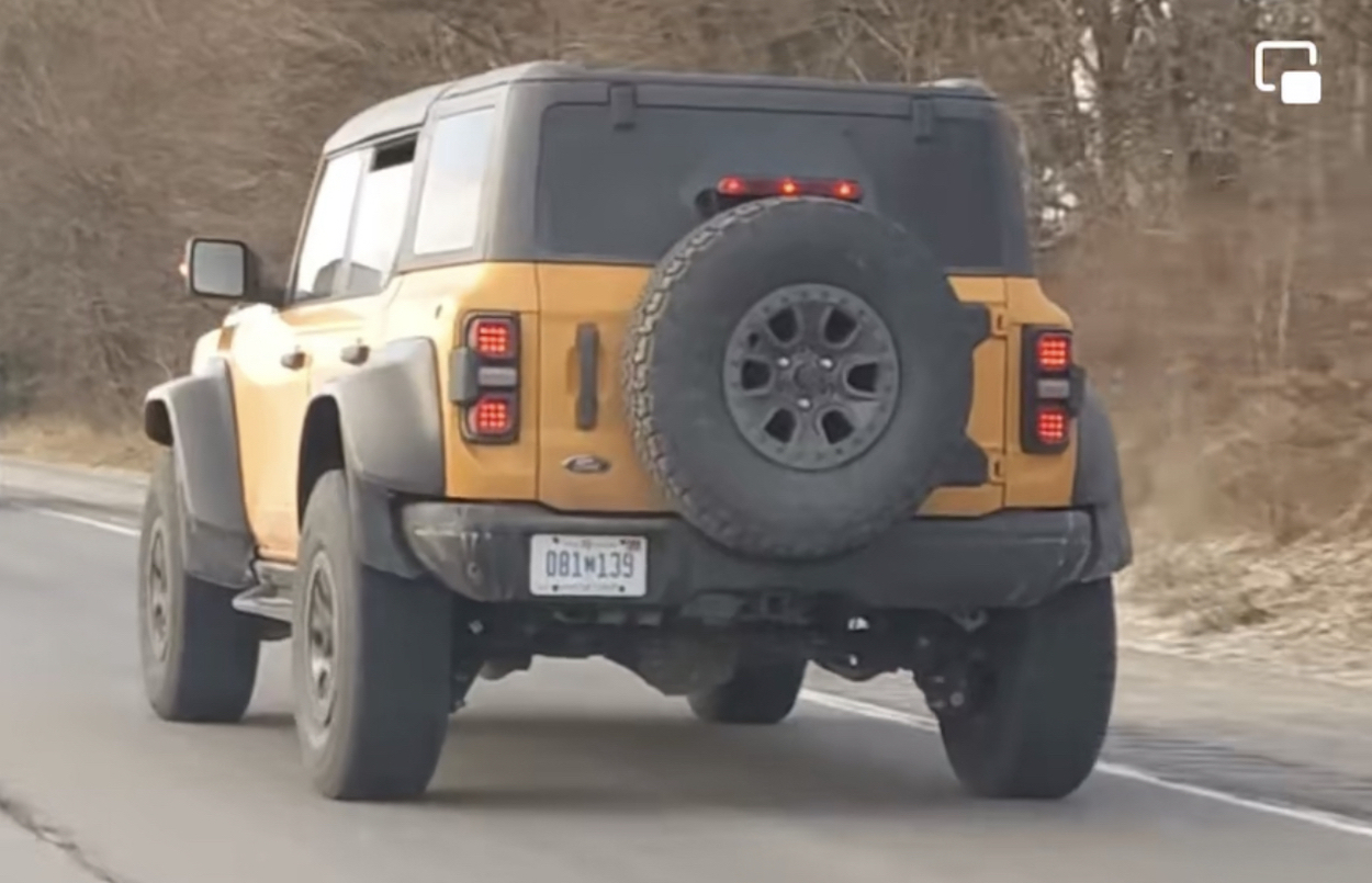 Cyber Orange Bronco Raptor Spotted for first time | Bronco6G - 2021 ...