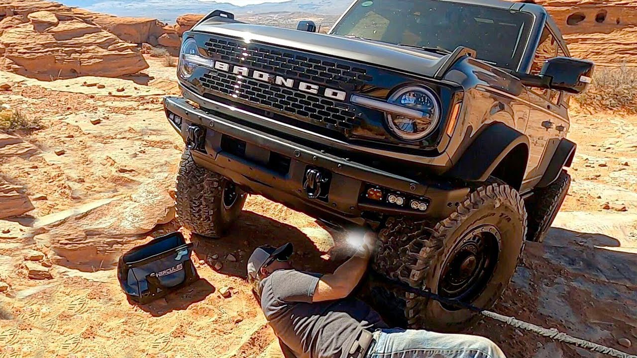 Matt’s Offroad Recovery rescues a Bronco by welding tie rods on the ...